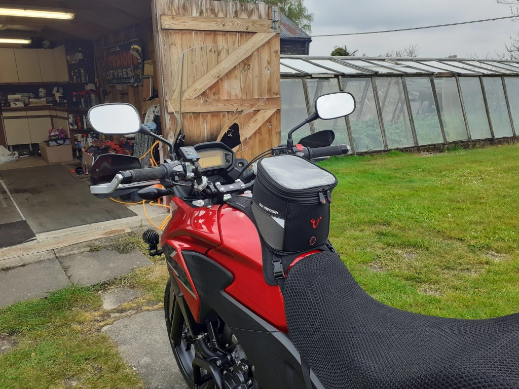 Tank bag - CB500X and NX500 - General Chat - Honda CB500X