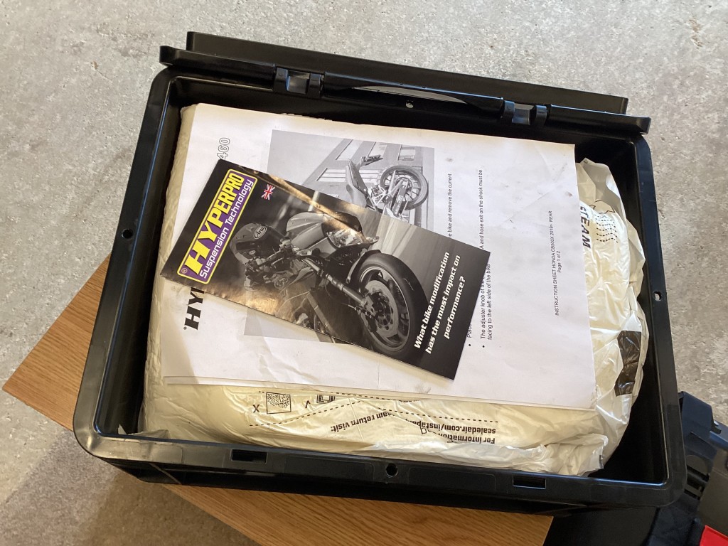 Hyperpro rear shock on NX500 - page 1 - Suspension - Honda CB500X